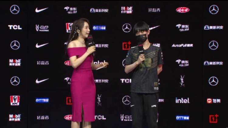 RNG赛后采访Ming：我觉得新AD非常好，对辅助帮助非常大-直播吧