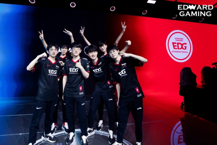 EDG赛后返图：季后赛我们来了！！-直播吧