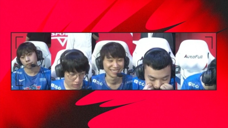 英雄麦克疯 Light：去美国了！LvMao：我们波比机票都买好了-直播吧