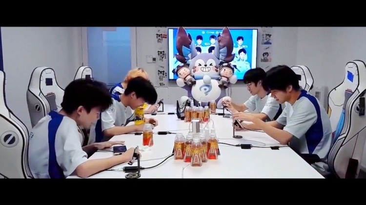 《绝对王者》之广州TTG：五个人重新在一起的意义就是要改变-直播吧