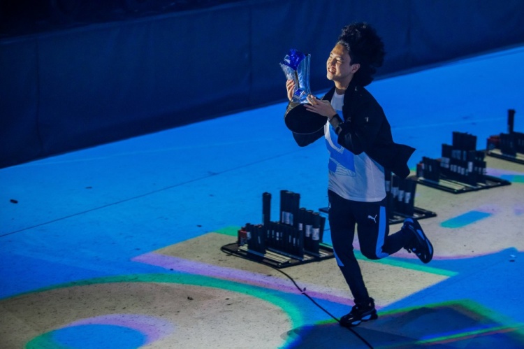 LCS官推分享C9.Berserker夺冠返图：全力奔跑-直播吧