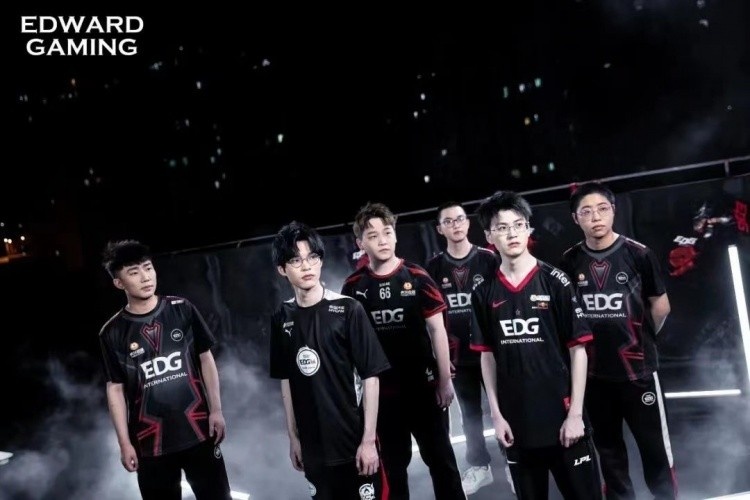 EDG官方9周年宣传片现场花絮：传承-直播吧