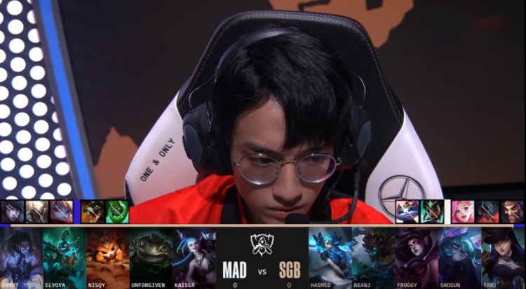 🎮S12入围赛：Elyoya人马暴走饮魔毁灭冲锋 MAD先下一城-直播吧