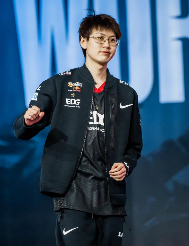 EDG赛场返图：不被磨灭，对胜利的渴望-直播吧