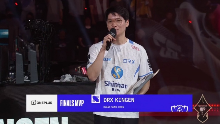 🎮Faker传送偷家未果 Deft最后一舞登顶 DRX击败T1夺得S12冠军-直播吧