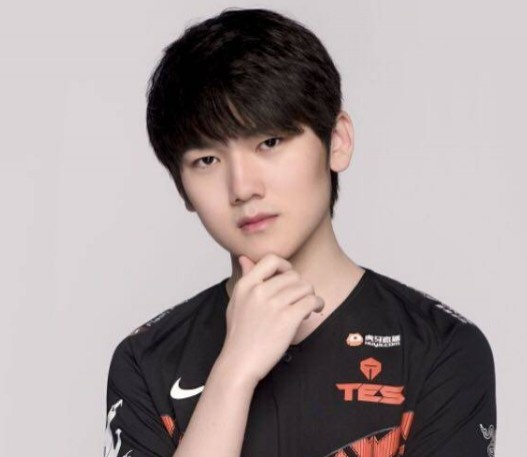 我肯定还没退！Jackeylove直播坦言：新政策让多续了几年-直播吧