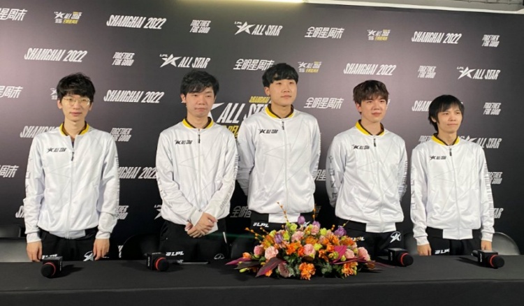 传奇挑战赛后群访 ZZM：感觉我野区没输啊，但比赛输了-直播吧