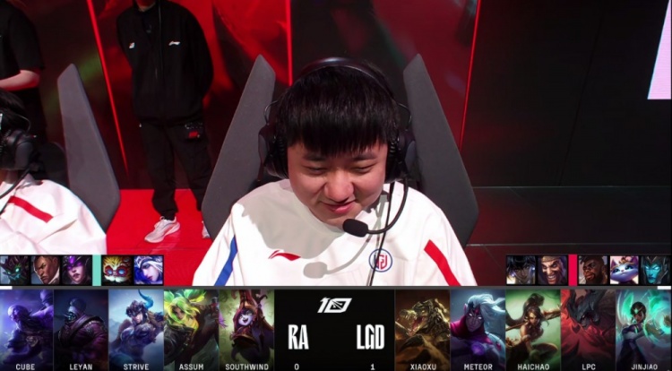 🎮Leyan猪妹团战控制拉满 Strive关键开车偷大龙 RA扳回一局-直播吧