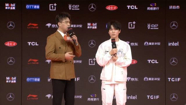 赛后采访iG.Ahn：希望他（YSKM）可以长到1米8-直播吧