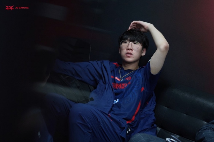 JDG赛后返图：挫折并不可怕 保持勇气去面对 去改变！加油！-直播吧