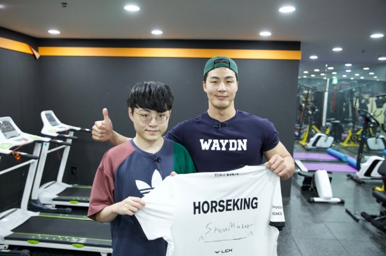 目标是双开门？DK官推预告ShowMaker与健身博主合作-直播吧