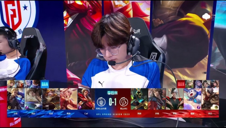 🎮赤辰宫本卡视野之灵绕后打出奇效！LGD 1-1 DRG-直播吧