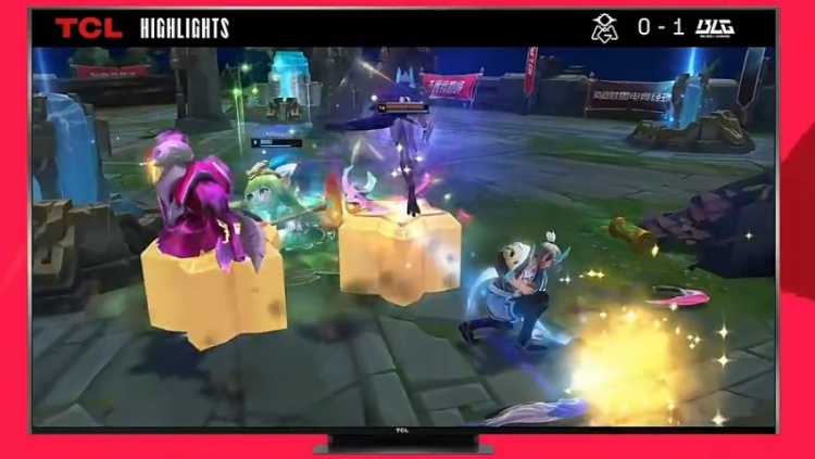 OMG vs BLG第一局高光时刻：ELK漫天飞羽对位爆杀！-直播吧