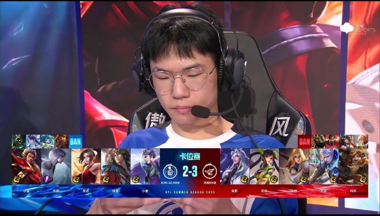 🎮梓轩夏洛特四连超凡无人可挡拿下LGD！RW 4-2 LGD晋升A组-直播吧