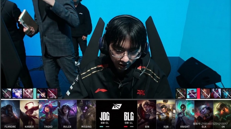 🎮又当大王啦！ON泰坦钩碎Kanavi Ruler真尽力了 BLG逆转2-1JDG-直播吧