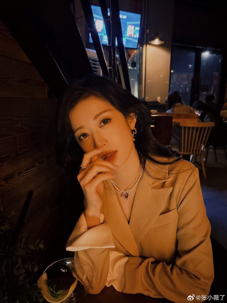 LPL排班：MacT 瞳夕 硕硕 PYL解说比赛 互动主持薇薇 阿芙-直播吧