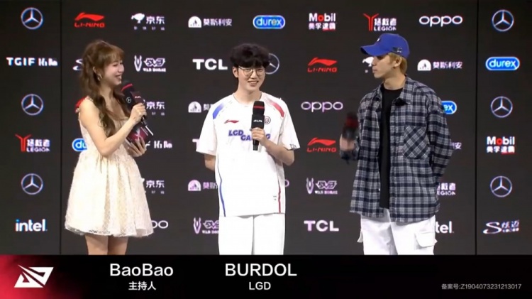 LGD赛后采访 Burdol：LGD是一个每个位置选手都很厉害的队伍-直播吧