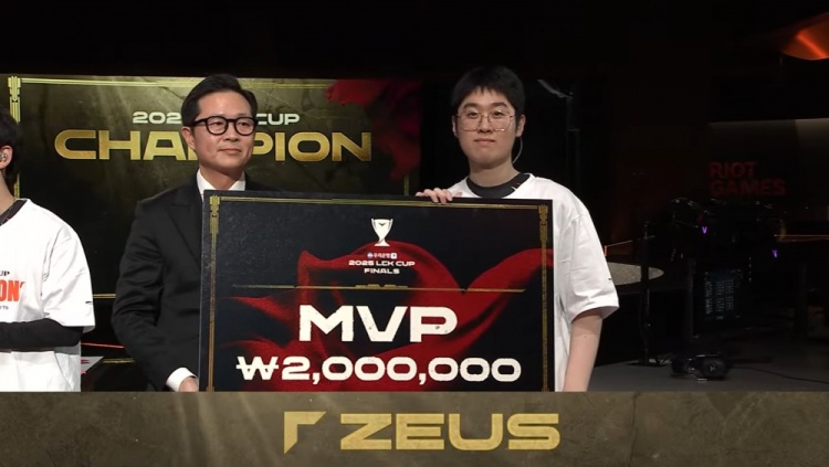 🎮运营的祖师爷！小花生巨棒敲Chovy HLE步步为营勇夺LCK杯冠军-直播吧