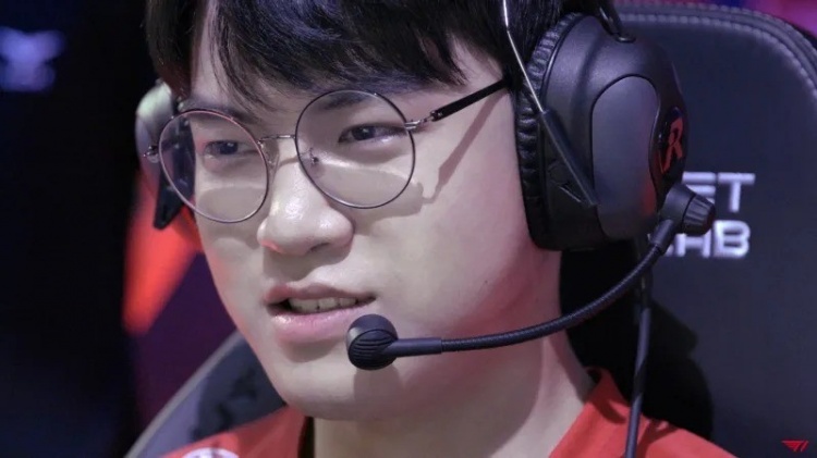 Doinb：双射手版本最强下路BLG、T1，下版本Gumayusi绝对要回来-直播吧