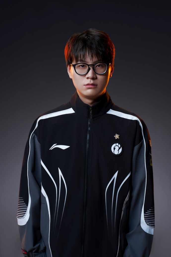 LPL发布IG S15定妆照：信念为铠，此战留名！-直播吧