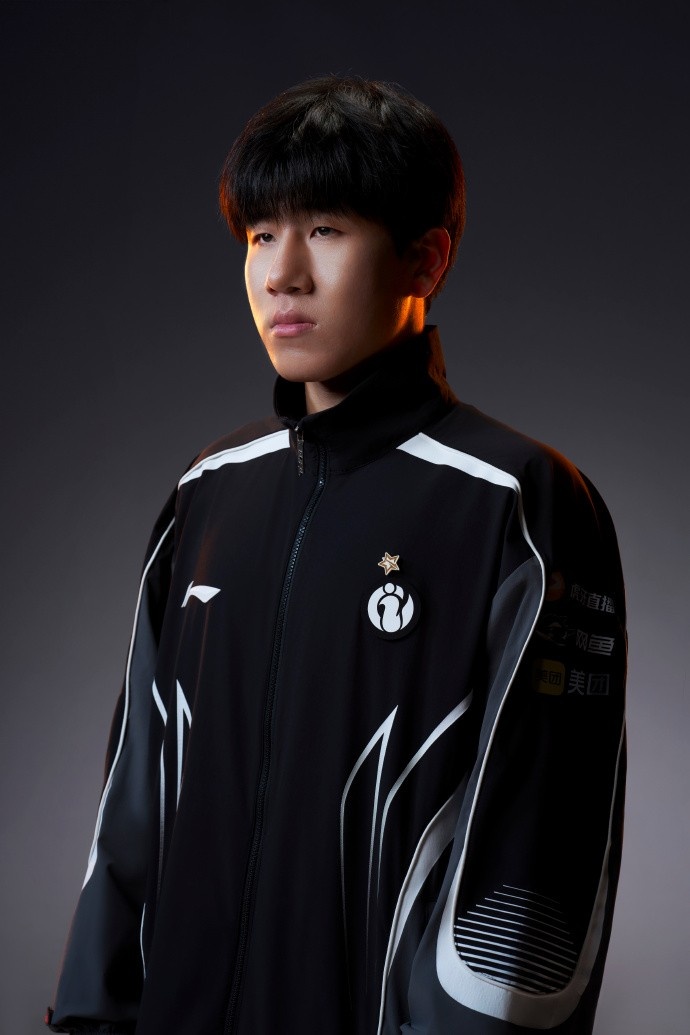 LPL发布IG S15定妆照：信念为铠，此战留名！-直播吧