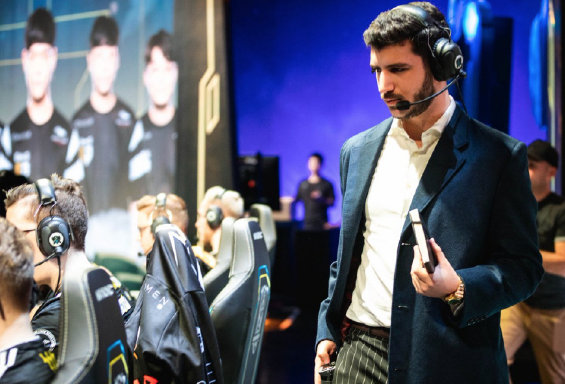 VIT教练评S9前20：Faker、Uzi、Doinb位居前三-直播吧