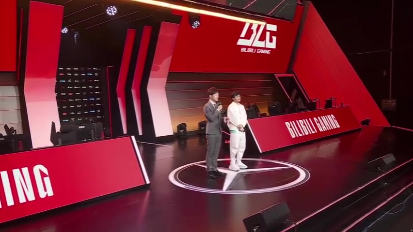 BLG.XUN赛前采访：做好自己 遇到强队我觉得也很好打-直播吧