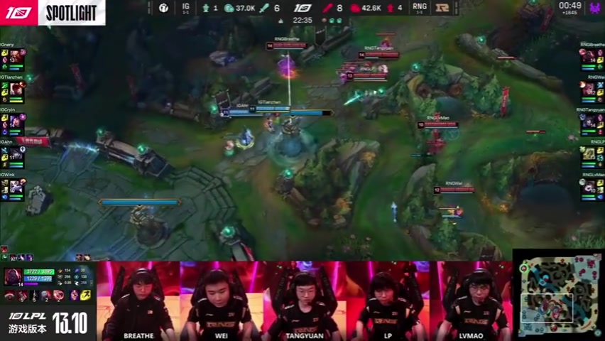 iG vs RNG赛后麦克风 Lvmao团战指挥新人：过来！操作-直播吧