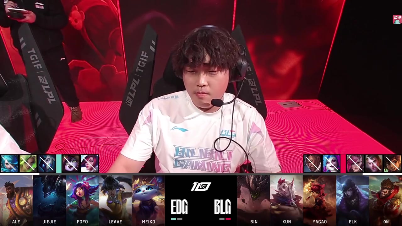 Leave掏出尼菈1-8狂送BLG，打出5166全场最低伤害！-直播吧